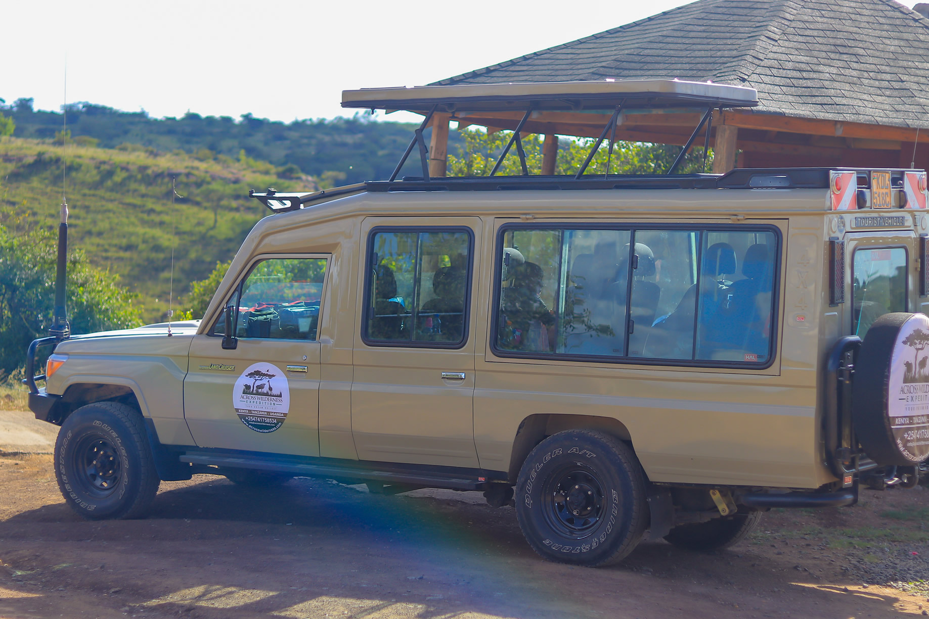 4 x 4 Safari By Landcruiser in Kenya | Jeep Tours
